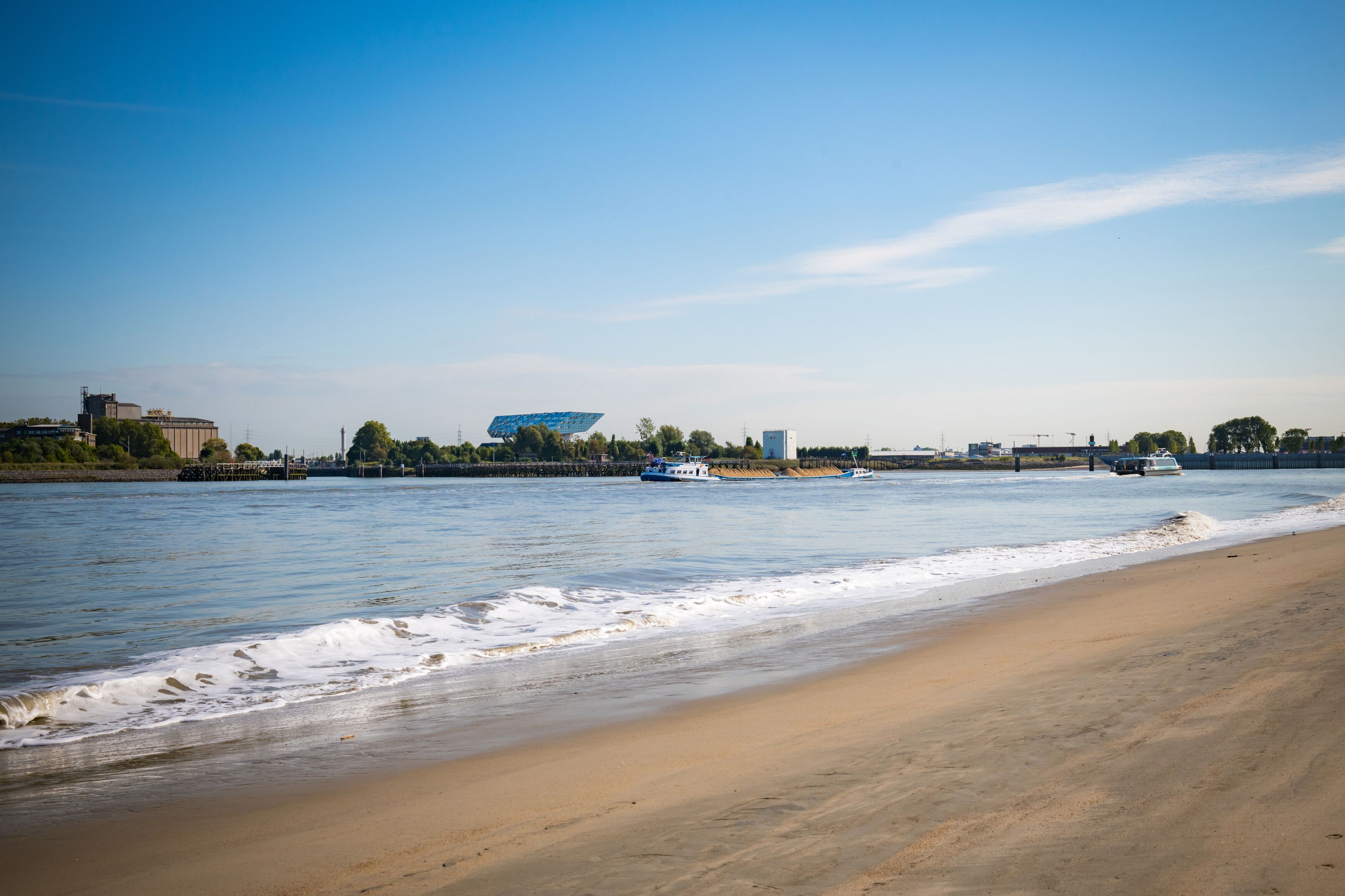 The beach of Sint-Anneke | Visit Antwerpen